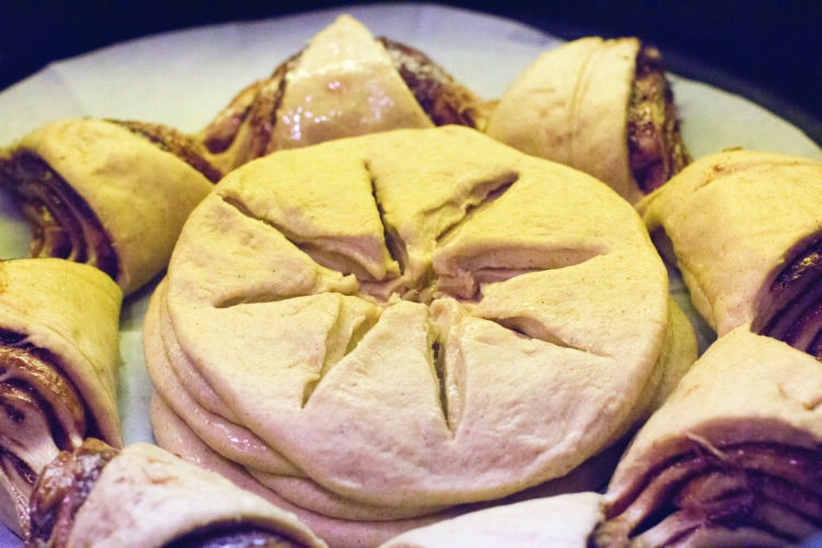 Sunflower-Shaped Bread Recipe - Grit